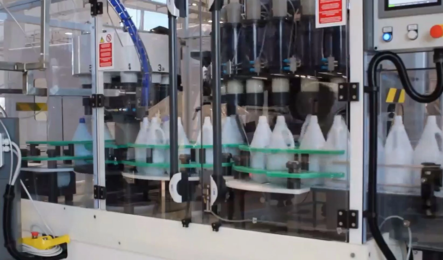 IC automatic rotary monobloc plastic filling machine - CMI Industries